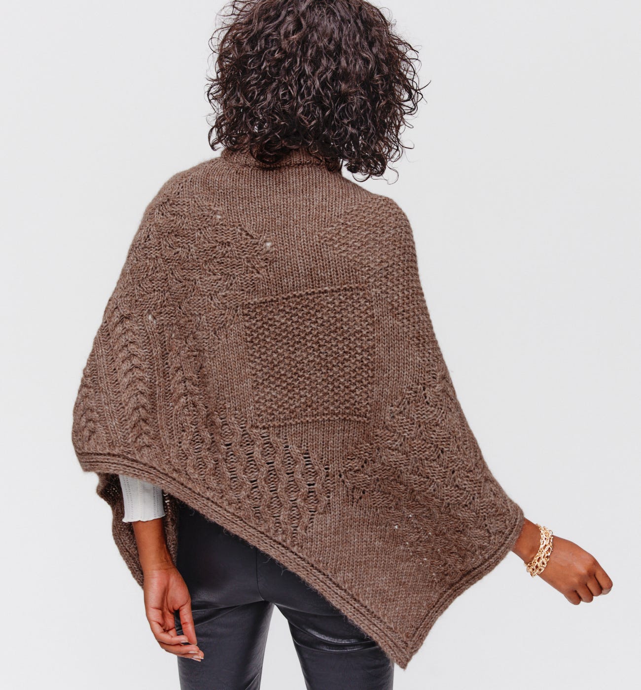 Knitted cape - Sand