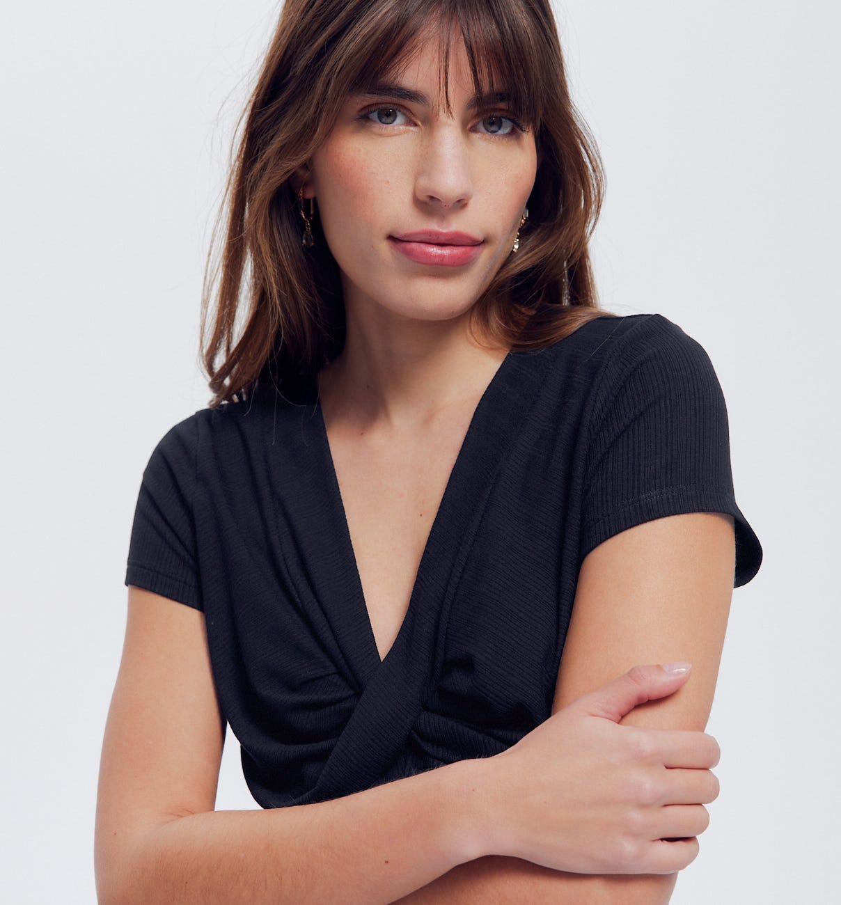 Crossover v-neckline top - Black