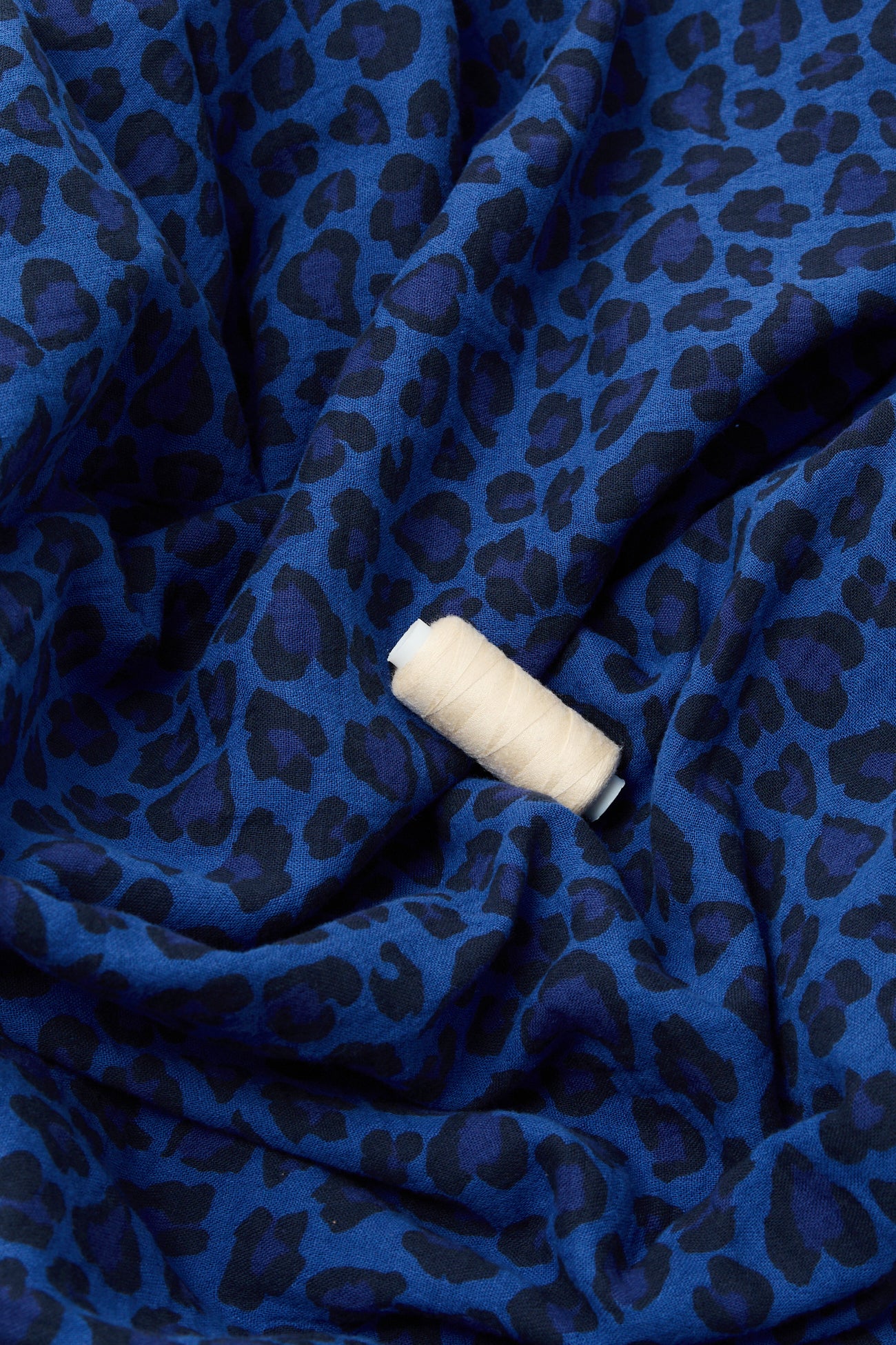 3m leopard cotton fabric cut - Blue print